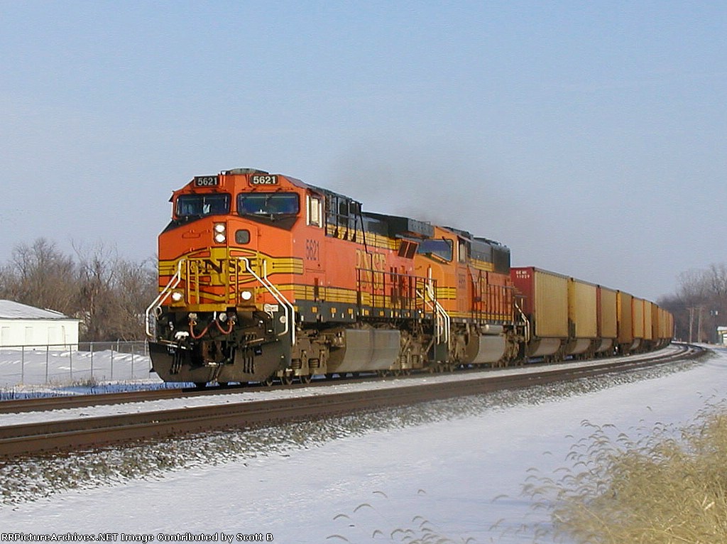 BNSF 5621 681 3:10 pm